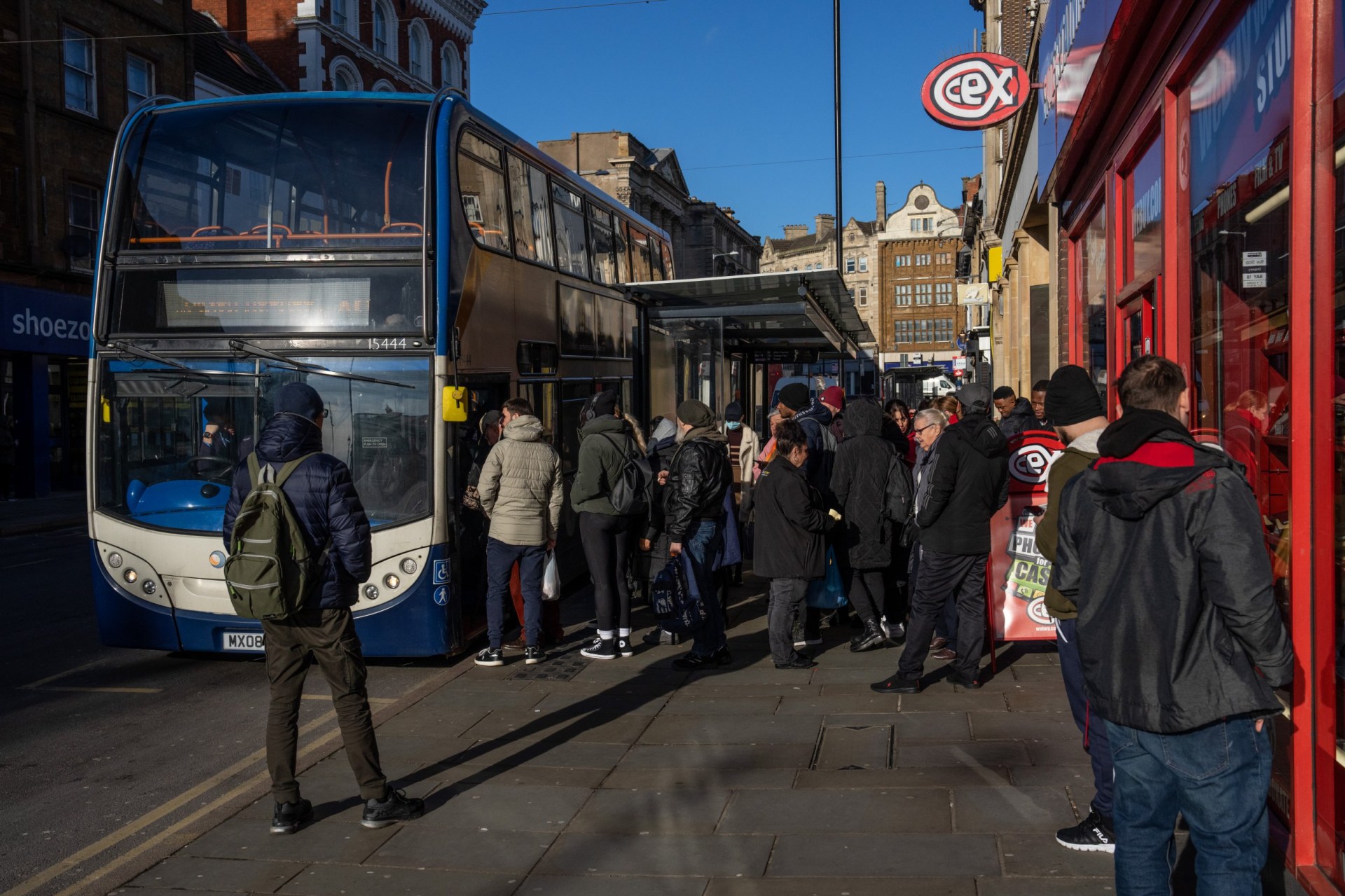 Bus fares to be capped at £3 until 2027