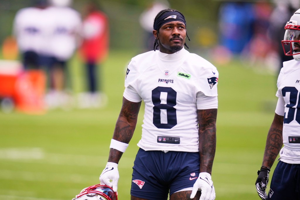 Stefon Diggs breaks silence on mysterious pink substance from boat ...