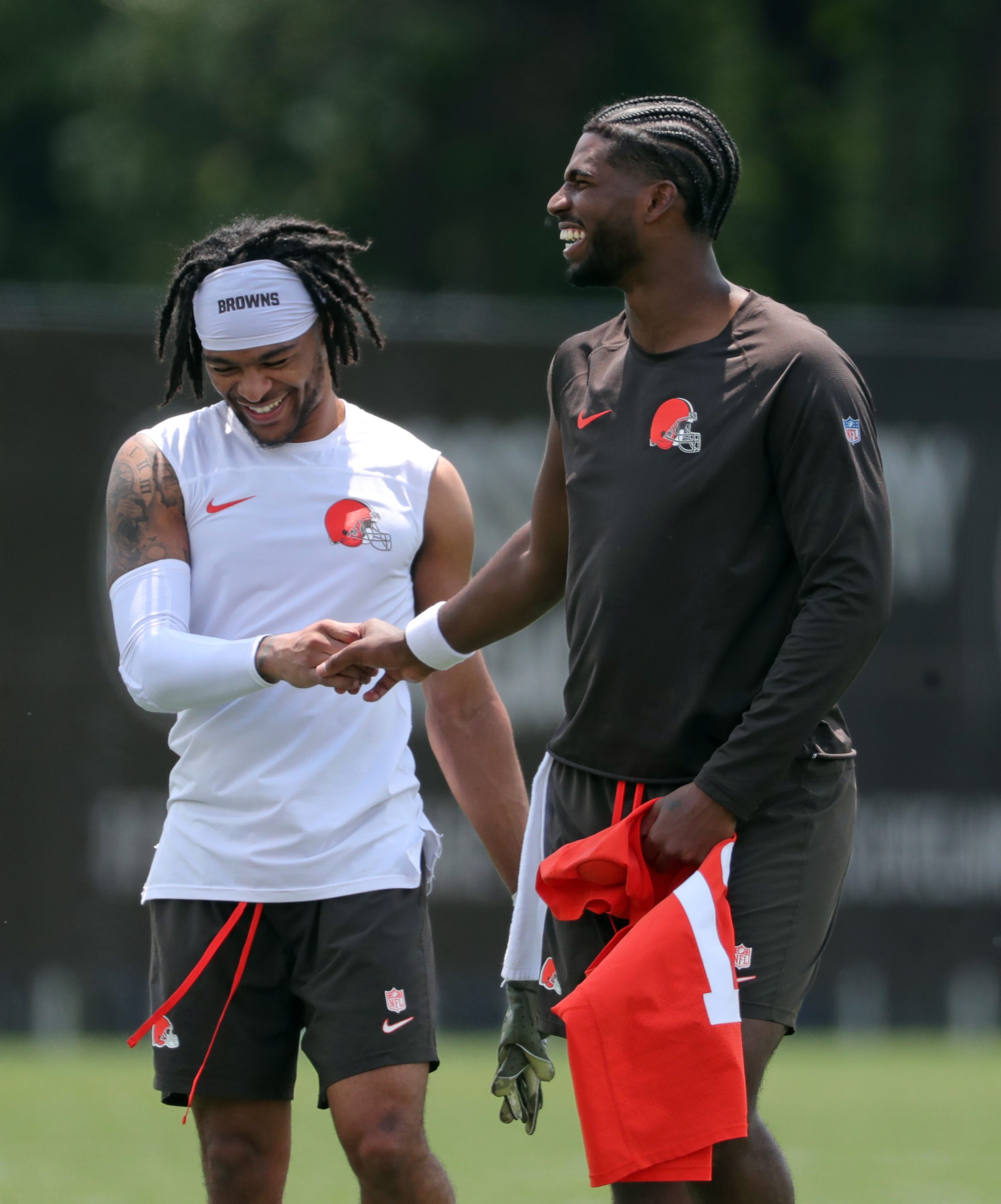 'I've got to be where my feet are': Shedeur Sanders not focused on ...