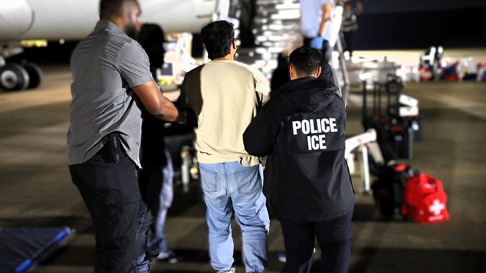 ICE Dallas deports 122 people on "high-risk charter" flight to China