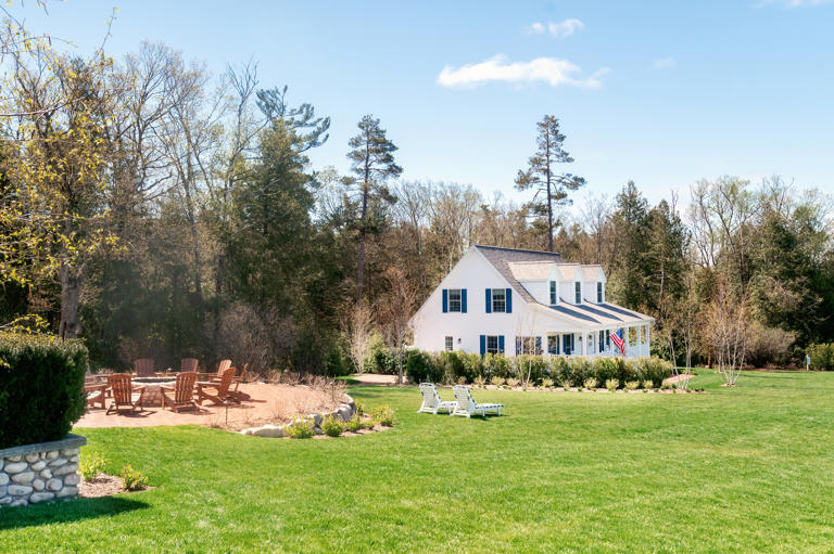 The Inn at Stonecliffe Mackinac Island Kicks Off Summer with a Fresh ...