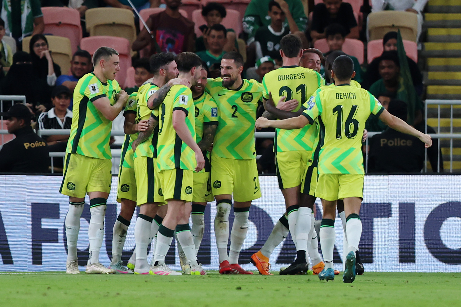 Socceroos win to lock in World Cup spot