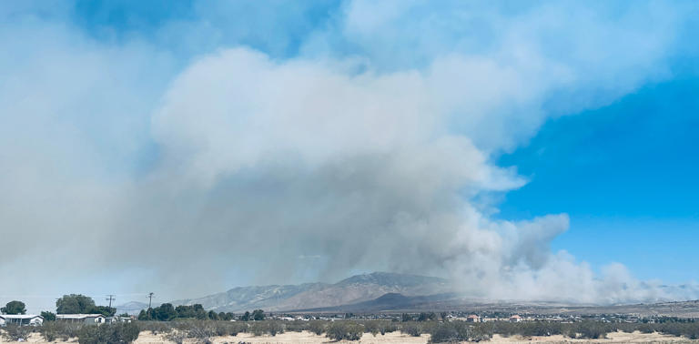 Ranch Fire ignites near Apple Valley, grows to more than 1,500 acres ...
