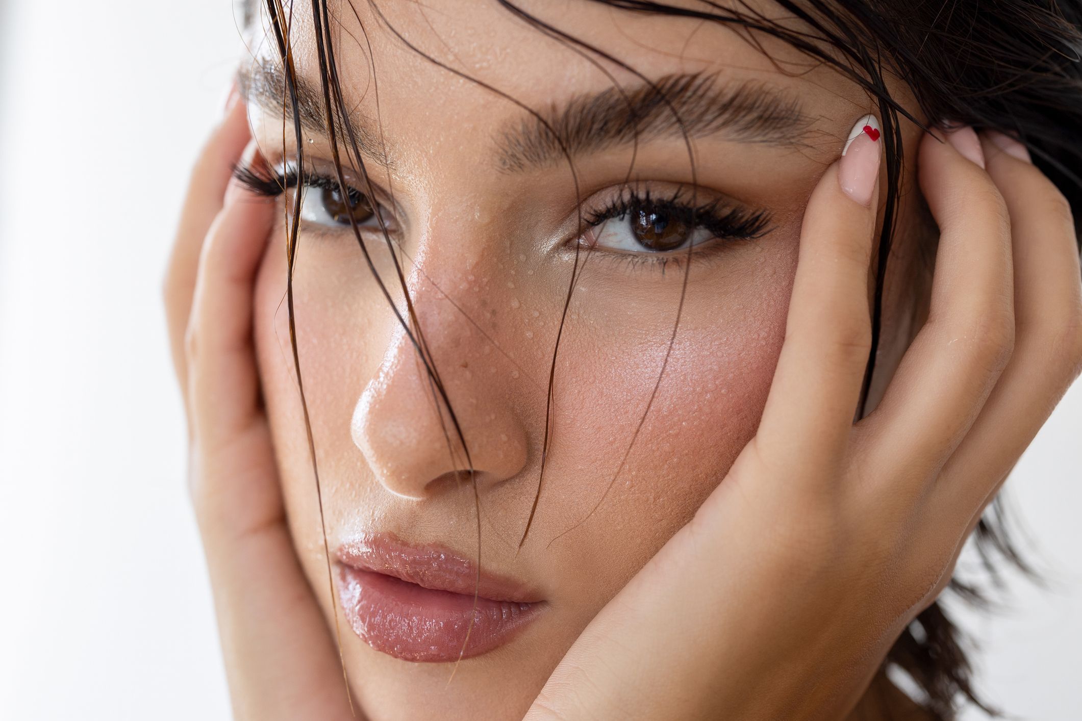 The Sweatproof Makeup Staples That Tame My Chronically Oily Skin