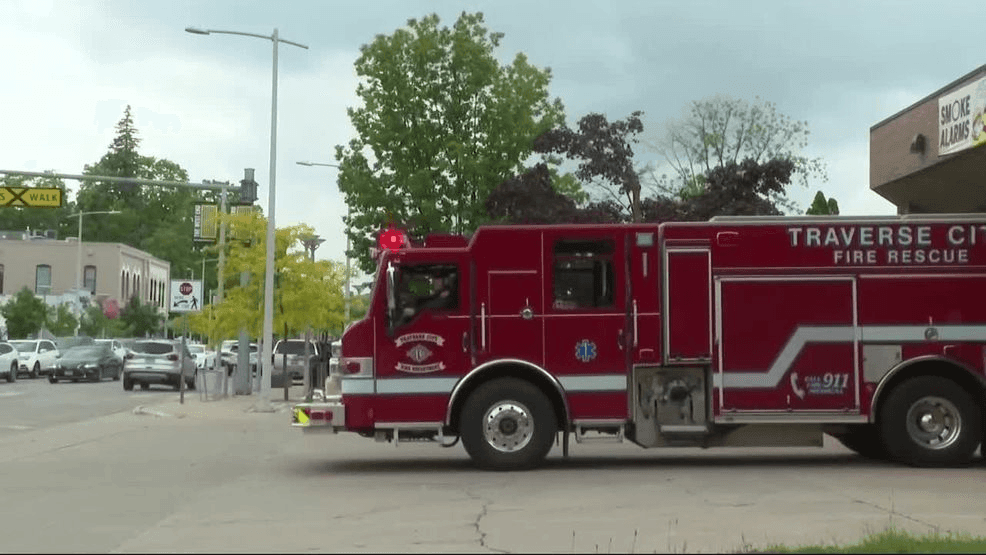 Deputy's crash highlights need for drivers to yield to emergency vehicles