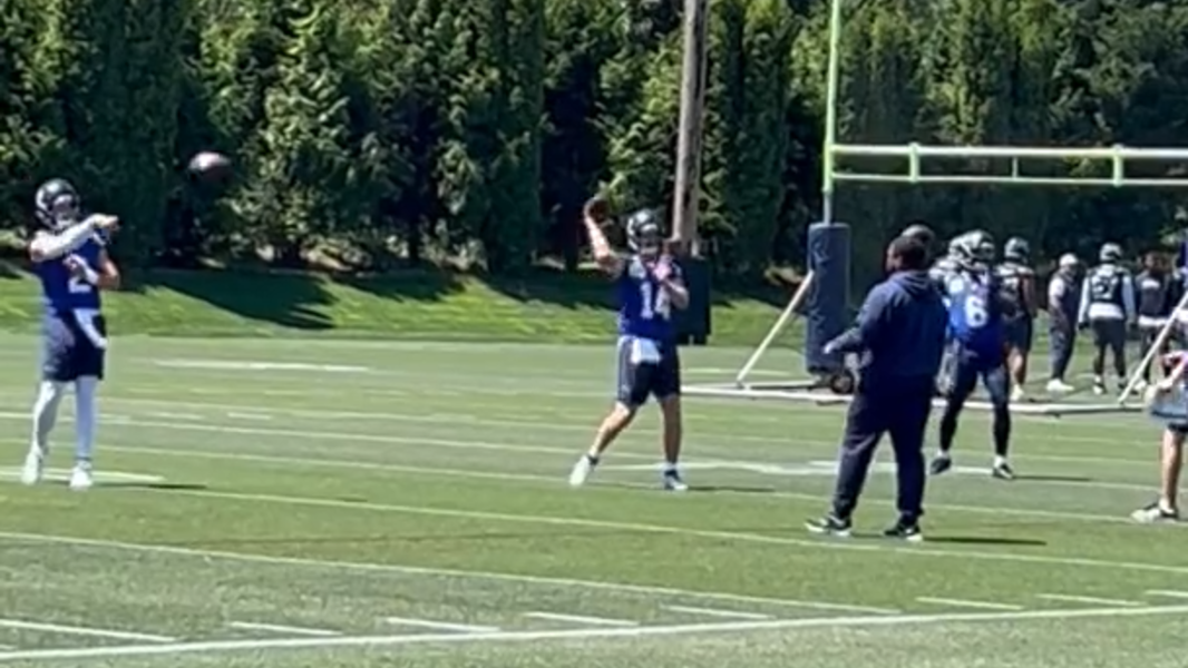 Sam Darnold gives as good as he gets trash talkin', Seahawks defense ...