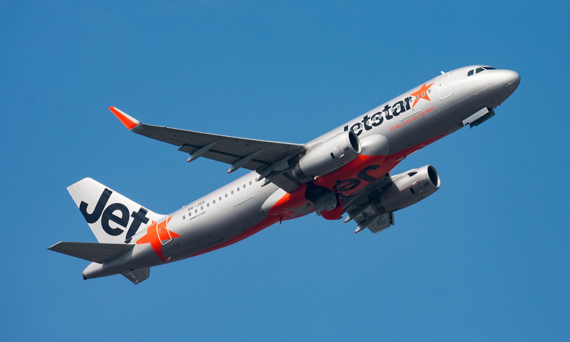 Jetstar Asia to immediately close - with planes to be diverted back to Australia