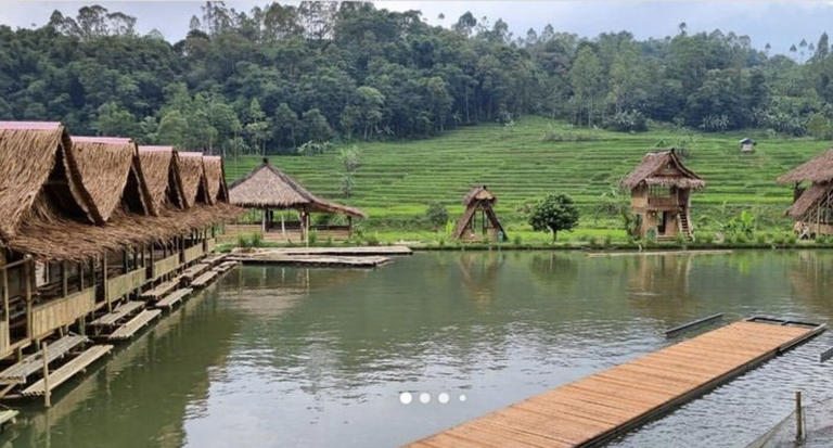Tempat Makan Keluarga Terbaik di Garut, Dari Asik Untuk Nongkrong Hingga Bisa Naik Perahu dan ...