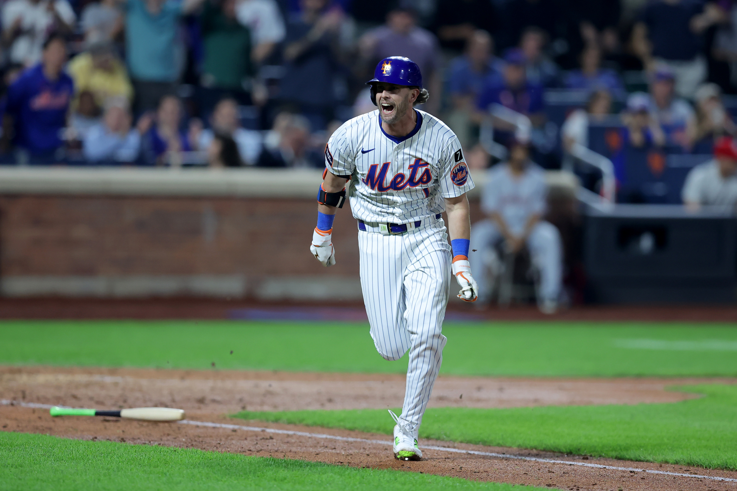 Red-hot Mets rally past Nationals with walk-off win