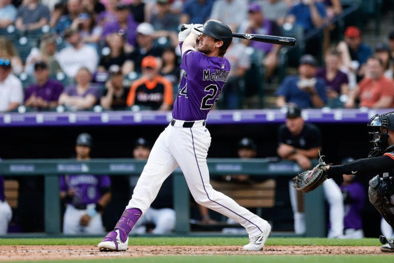 Giants rally past Rockies for another one-run win