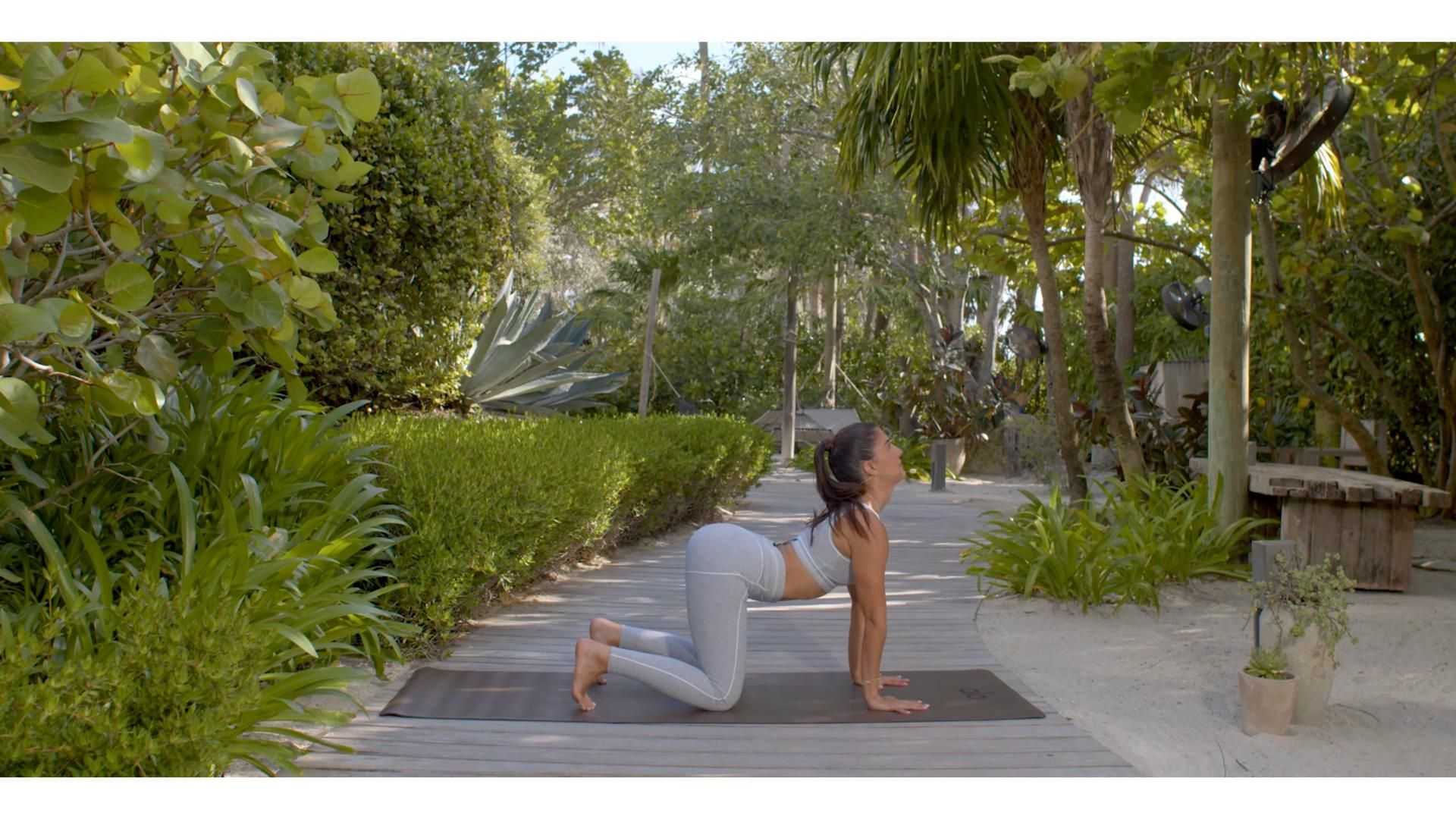 This yoga instructor has given up caffeine—here’s the 10-minute energizing flow she does instead