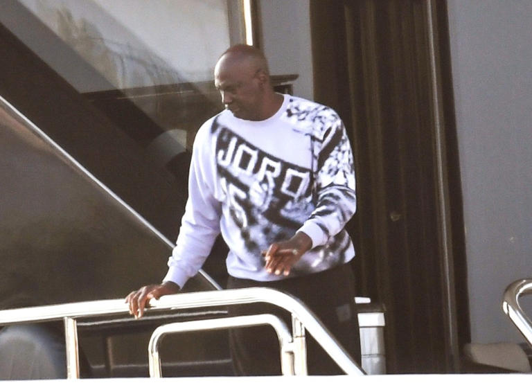 Michael Jordan, wife enjoy lavish Italy getaway aboard $115 million ...