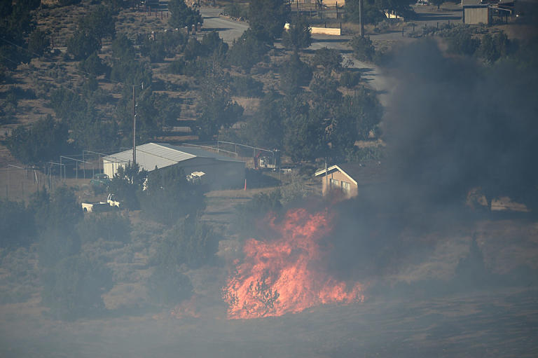Marie Fire update: 104 acres burned; evacuations lifted as fire reaches ...