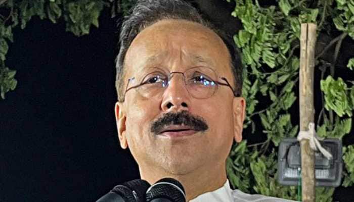 Baba Siddique's Murder Case Mastermind Zeeshan Akhtar Detained In ...