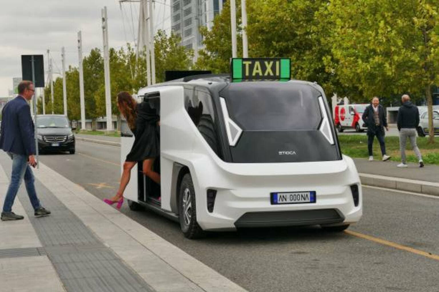Elon Musk sets June 22 target for robotaxi launch in Austin