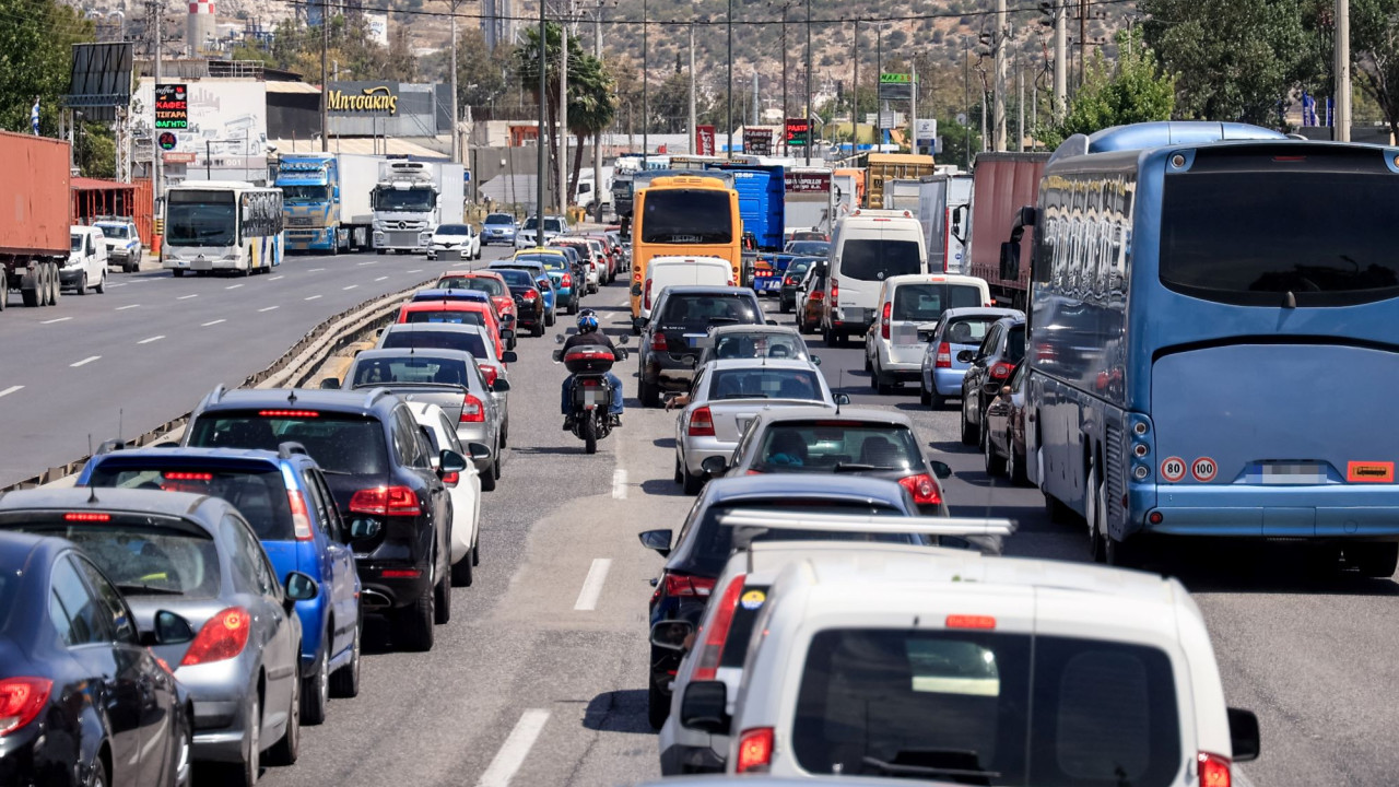 Στο ΚΑΤ 46χρονη που δέχθηκε επίθεση από οδηγό για την προτεραιότητα στο ...