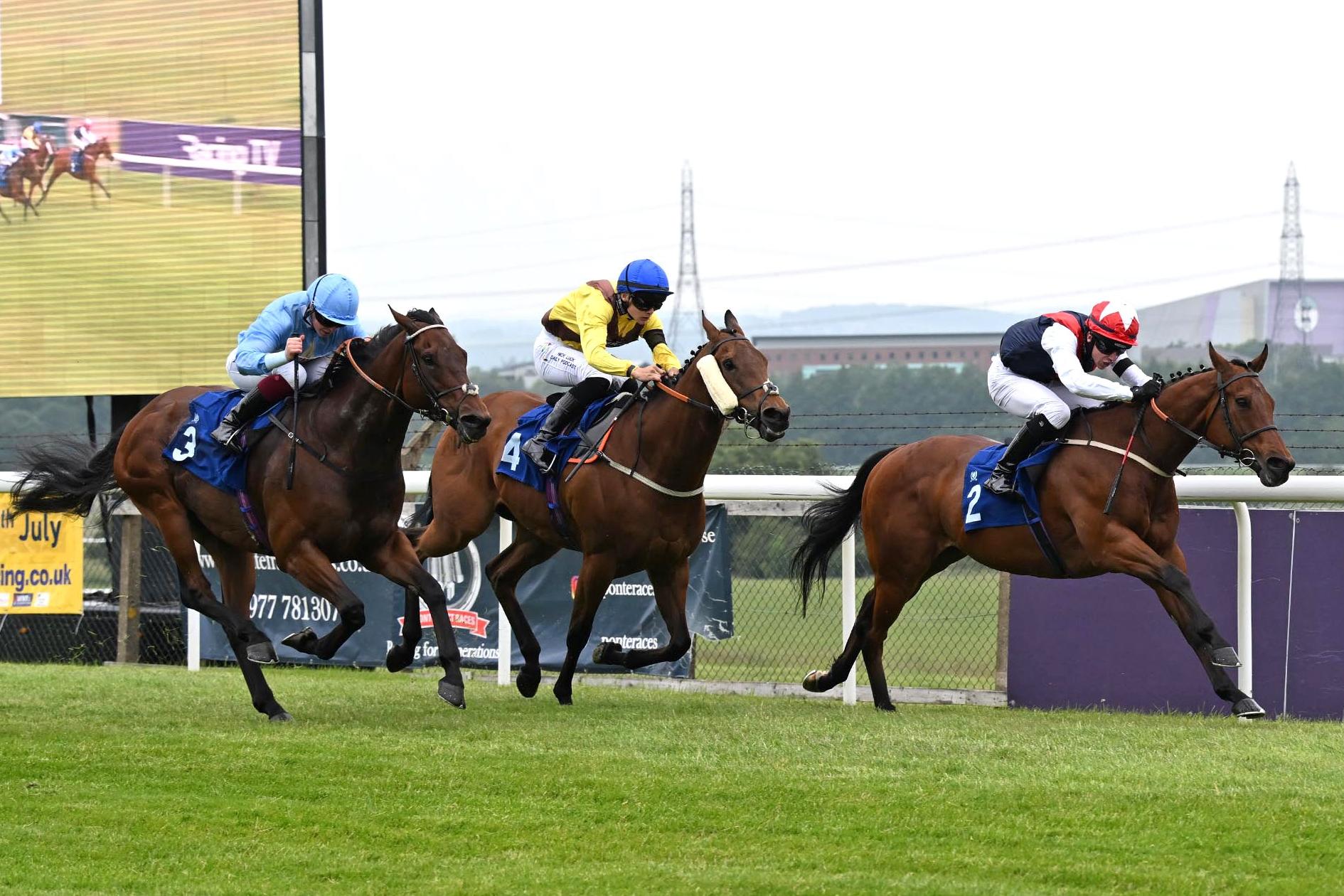 Copper Knight is fitting Pontefract winner on evening when legend Peter ...