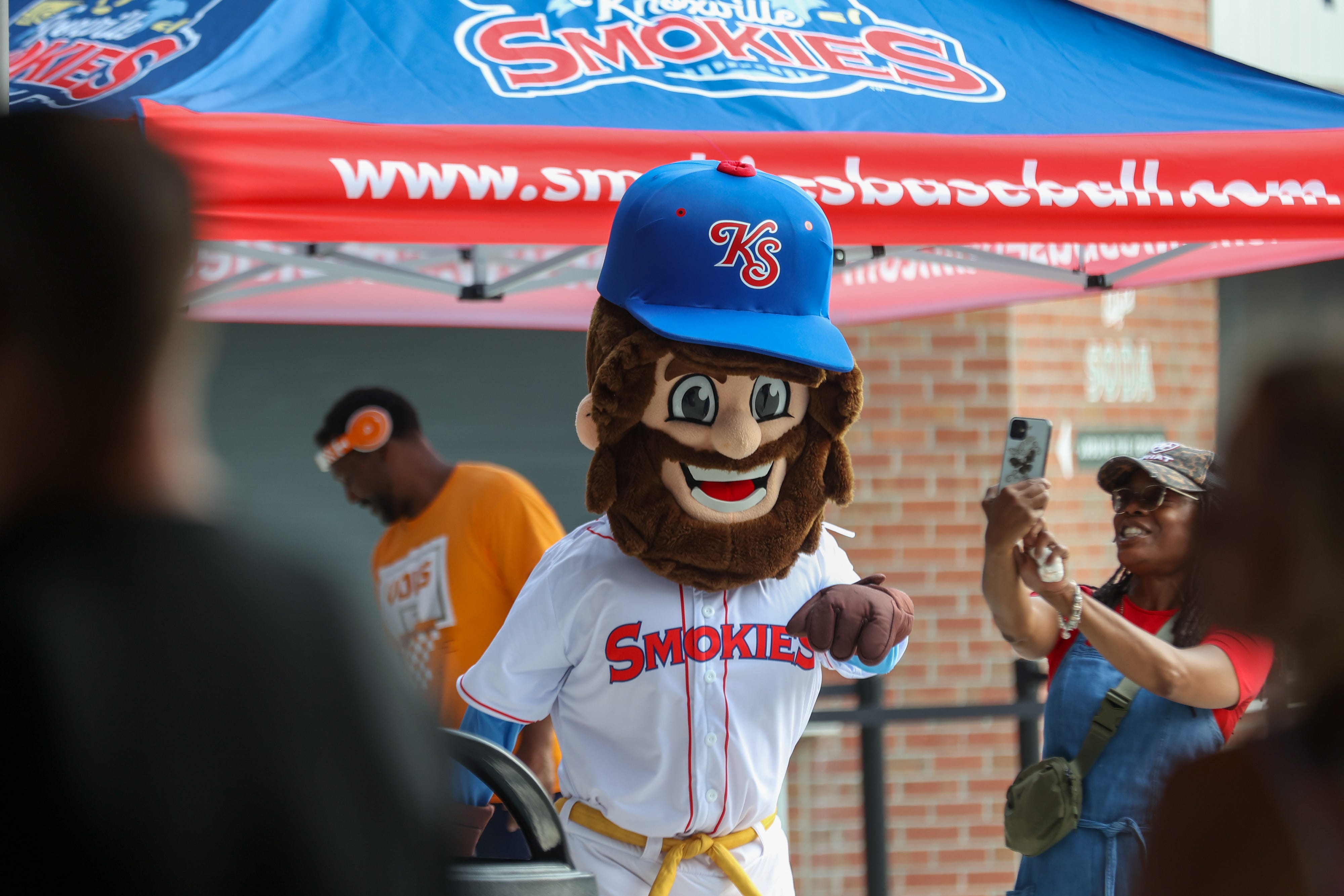 Blake Burke homer propels Biloxi to 4-2 win over Smokies in Knoxville