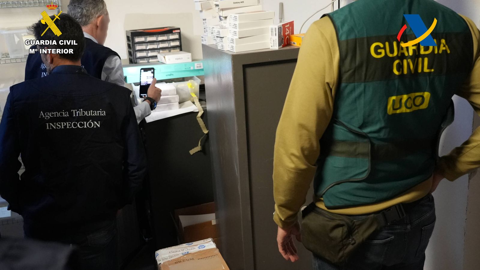 Cae una red que defraudó más de 20 millones de euros en el IVA con la ...