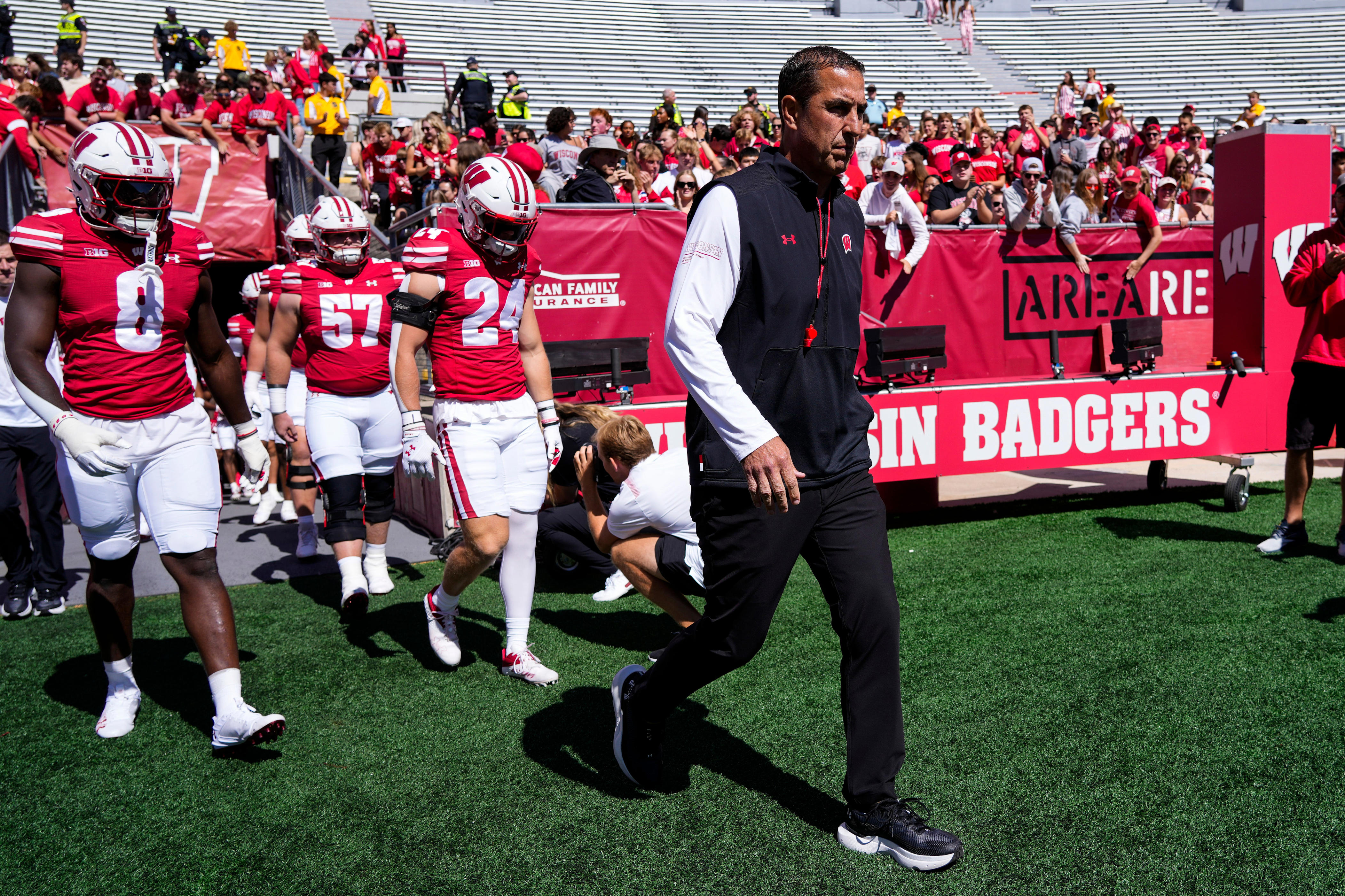 Wisconsin football defeats Miami (Ohio) to open 2025 season: Instant ...