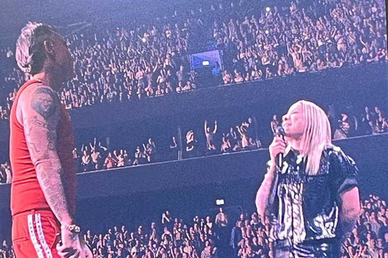 Robbie Williams flies in on a rocket and brings out star guest in ...