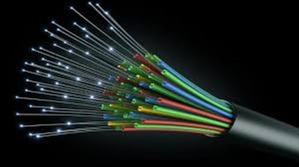 Ντεμπούτο της ΔΕΗ Fiber με γρήγορο, φθηνό Ιντερνετ