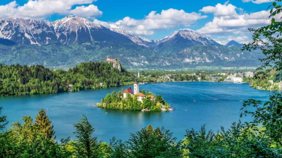 Explore These 10 Most Beautiful Countries In The World For Breathtaking ...