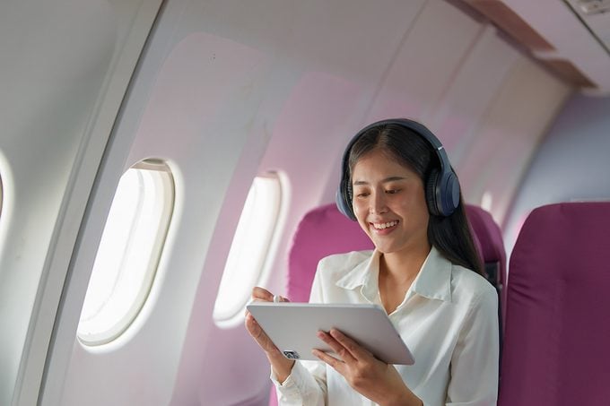 Afraid To Fly? An Expert Doctor’s 10 Strategies To Keep Calm When You ...