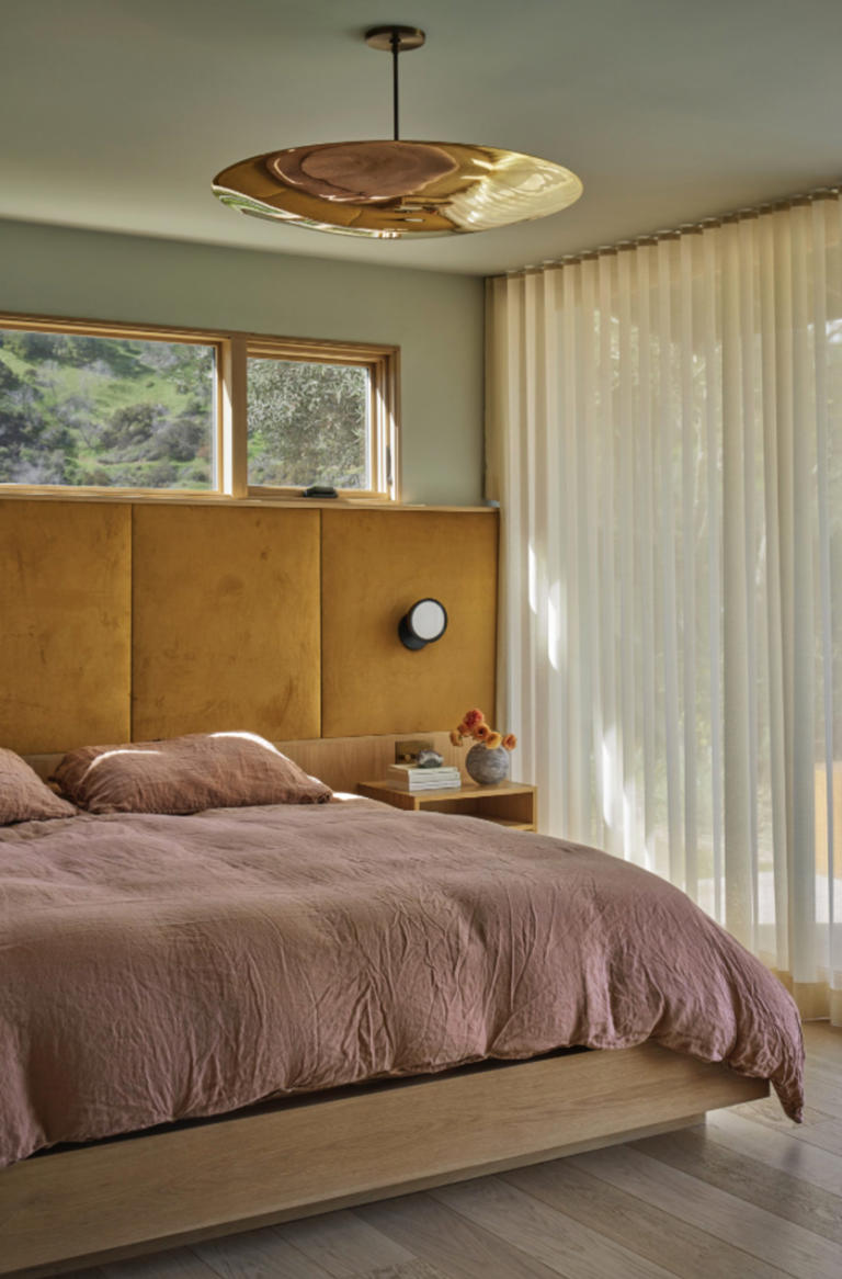 10 Mid-Century Modern Bedroom Ideas That Prove the Look Is Tranquil ...