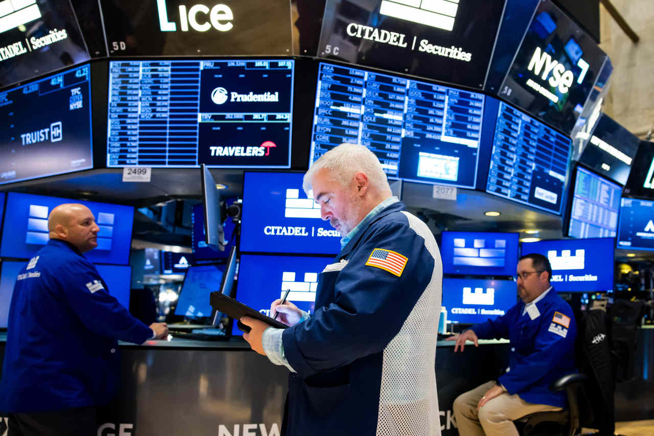 These Stocks Are Moving the Most Today: Intel, Apple, Oracle, Lithium ...