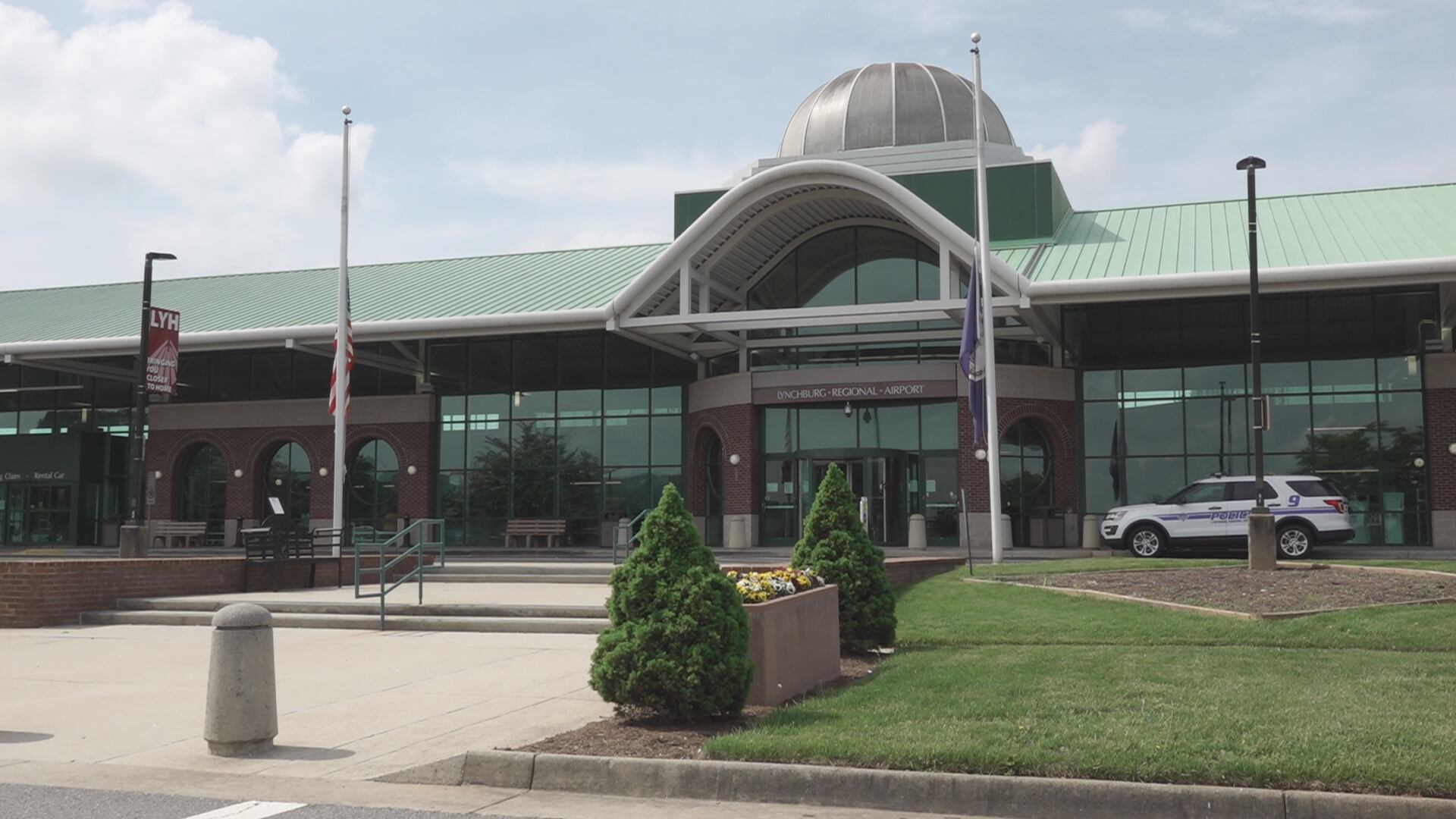 Lynchburg Regional Airport continues rehabilitation of Runway 4-22