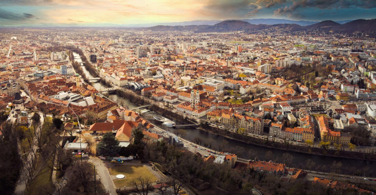 VIDEO: Austria Holds Nationwide Moment of Silence After Graz School ...