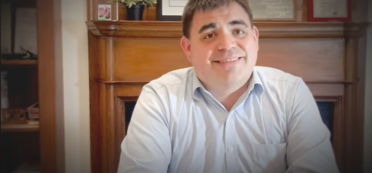 'Political outsider' joins field of GOP candidates for Maine governor