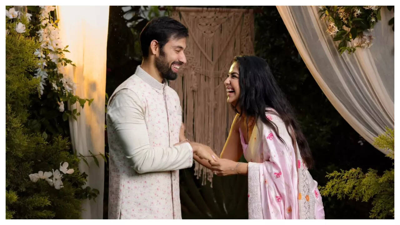 Balika Vadhu fame Avika Gor gets engaged to longtime boyfriend Milind ...