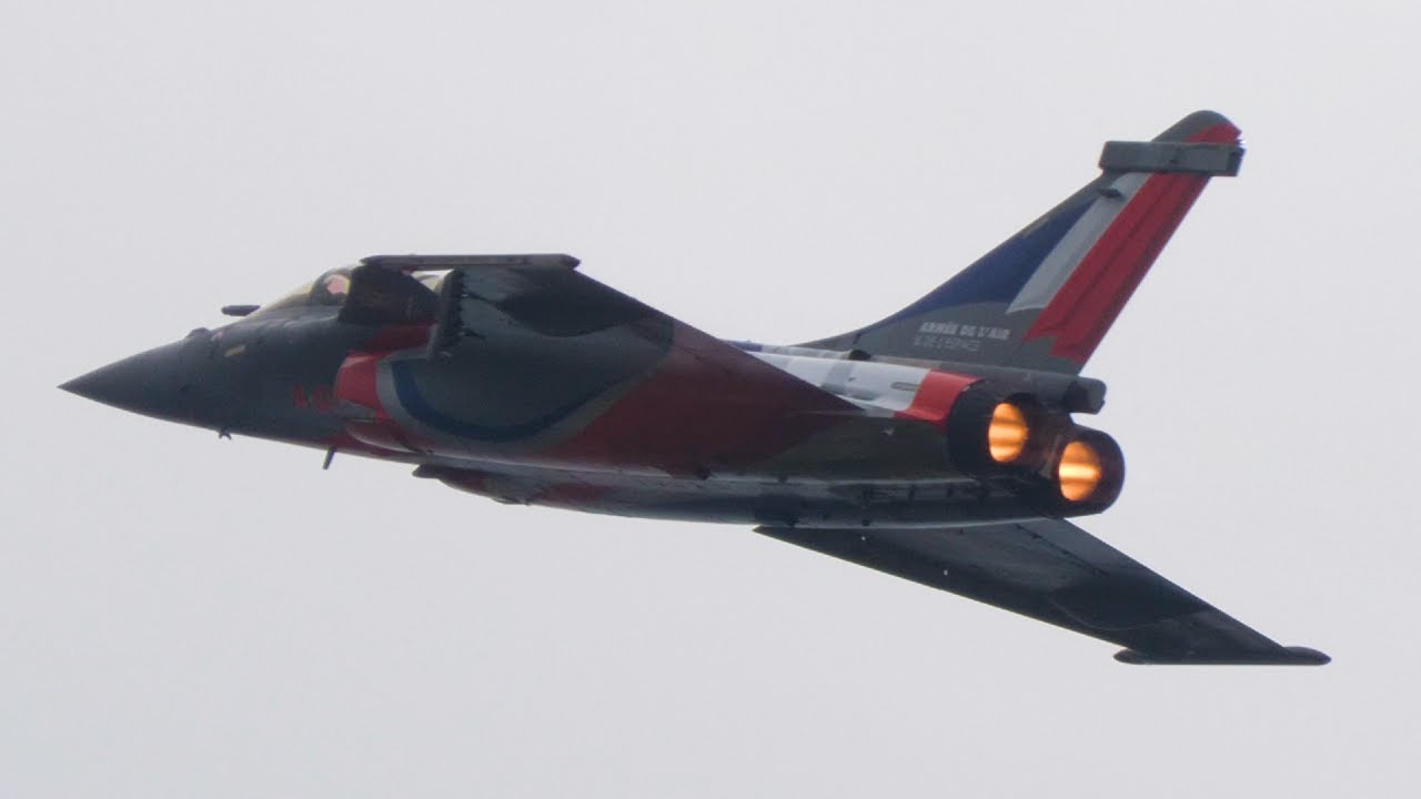 Watch the Rafale C Set the Skies on Fire in a Stunning Sanicole Display