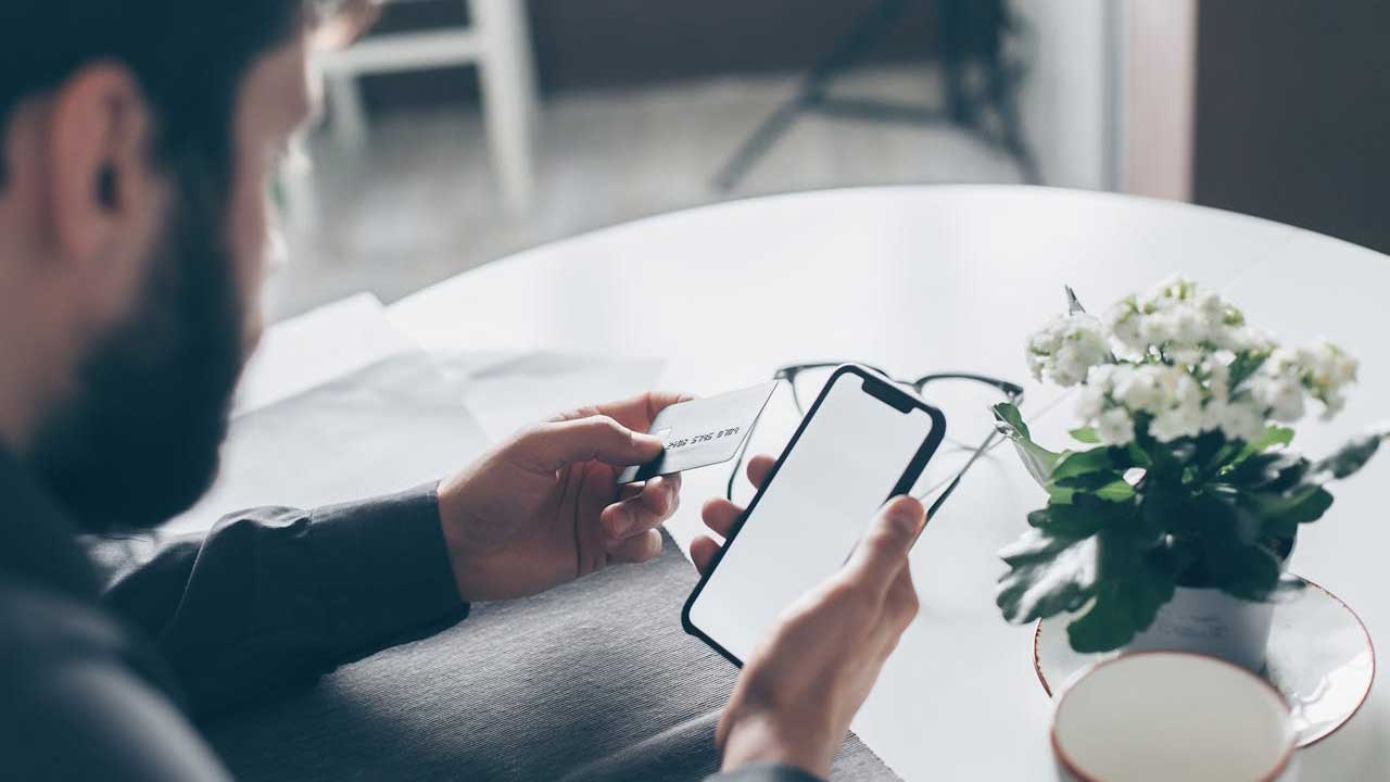 Don’t Fall for These 8 Phone Scams