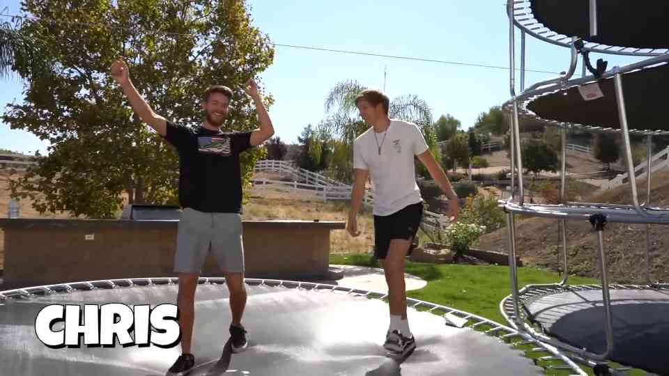 LAST TO LEAVE TRAMPOLINE TOWER WINS! EXTREME TRAMPOLINE PARK CHALLENGE!!!