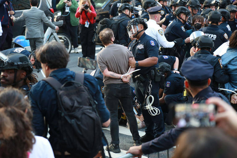 More than 80 arrested as anti-ICE protesters clash with NYPD in Manhattan