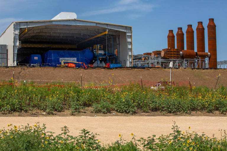 Data centers are building their own gas power plants in Texas