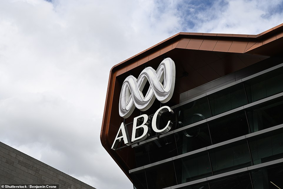 ABC News fires anchor Terry Moran following anti-Trump tweet