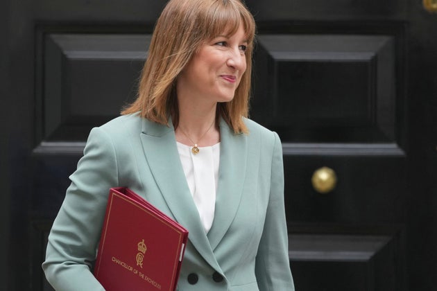 Labour To Scrap Asylum Seeker Hotels By 2029, Rachel Reeves Announces