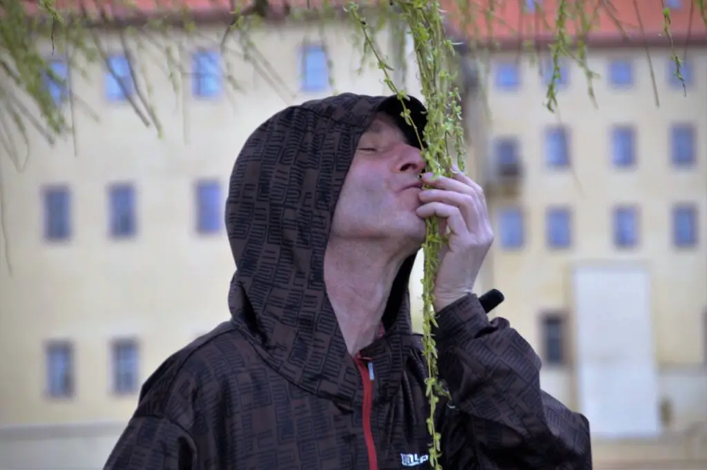 12 Body Clues That Reveal You’re Aging Twice as Fast as You Should Be