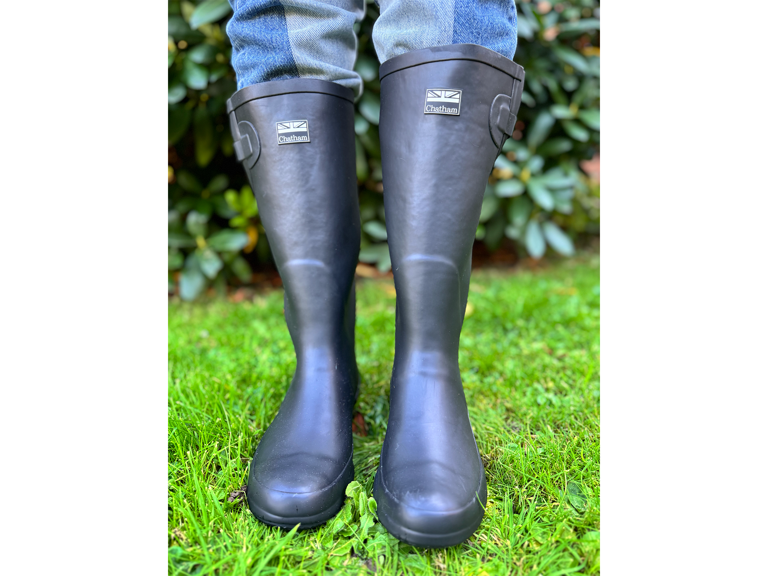 7 best women’s wellies that are waterproof and stylish to boot