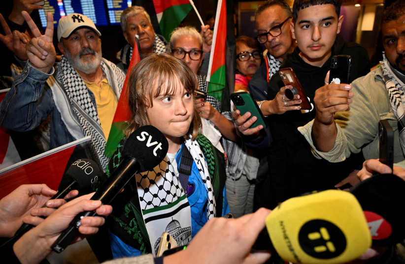 Eight Gaza flotilla activists to remain in custody