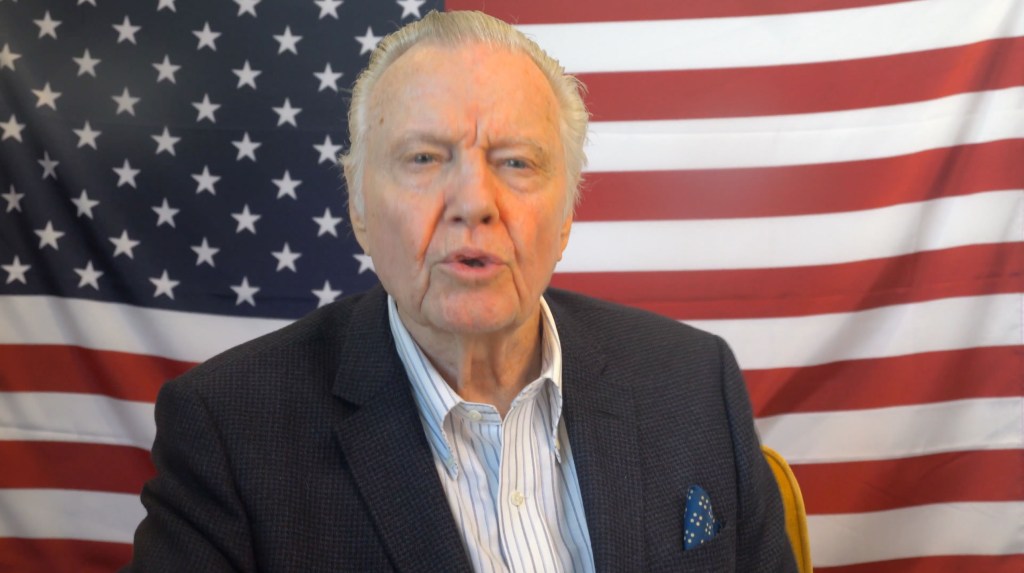 Jon Voight blasts Gavin Newsom as ‘lying dog’ after Calif. gov tried to ...