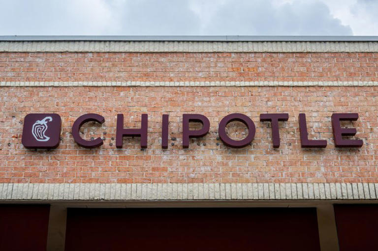 Chipotle launches rare menu change for first time in 5 years after ...