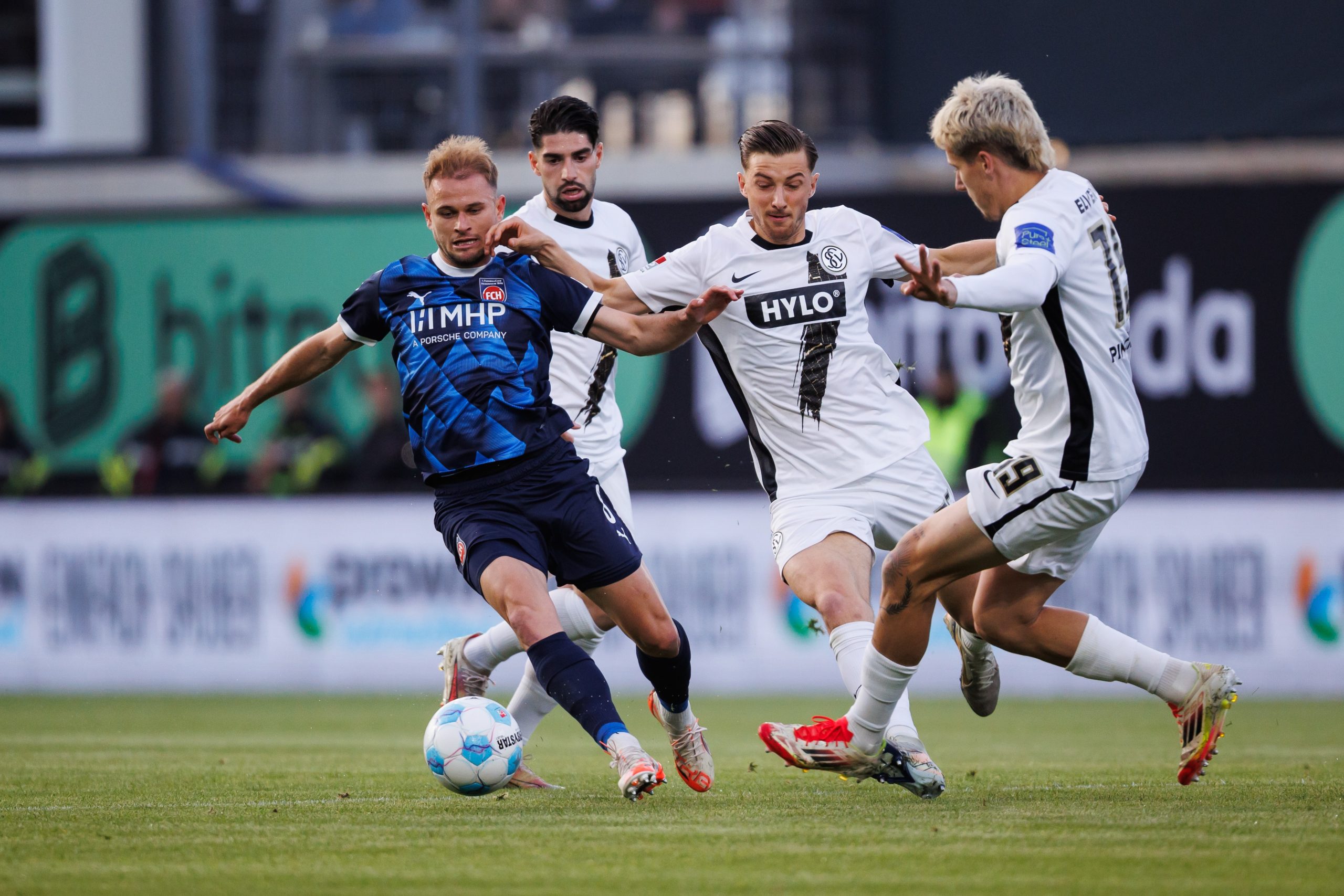 Noch keine Neuen: Warum es schon bald die ersten Wechsel beim 1. FC ...