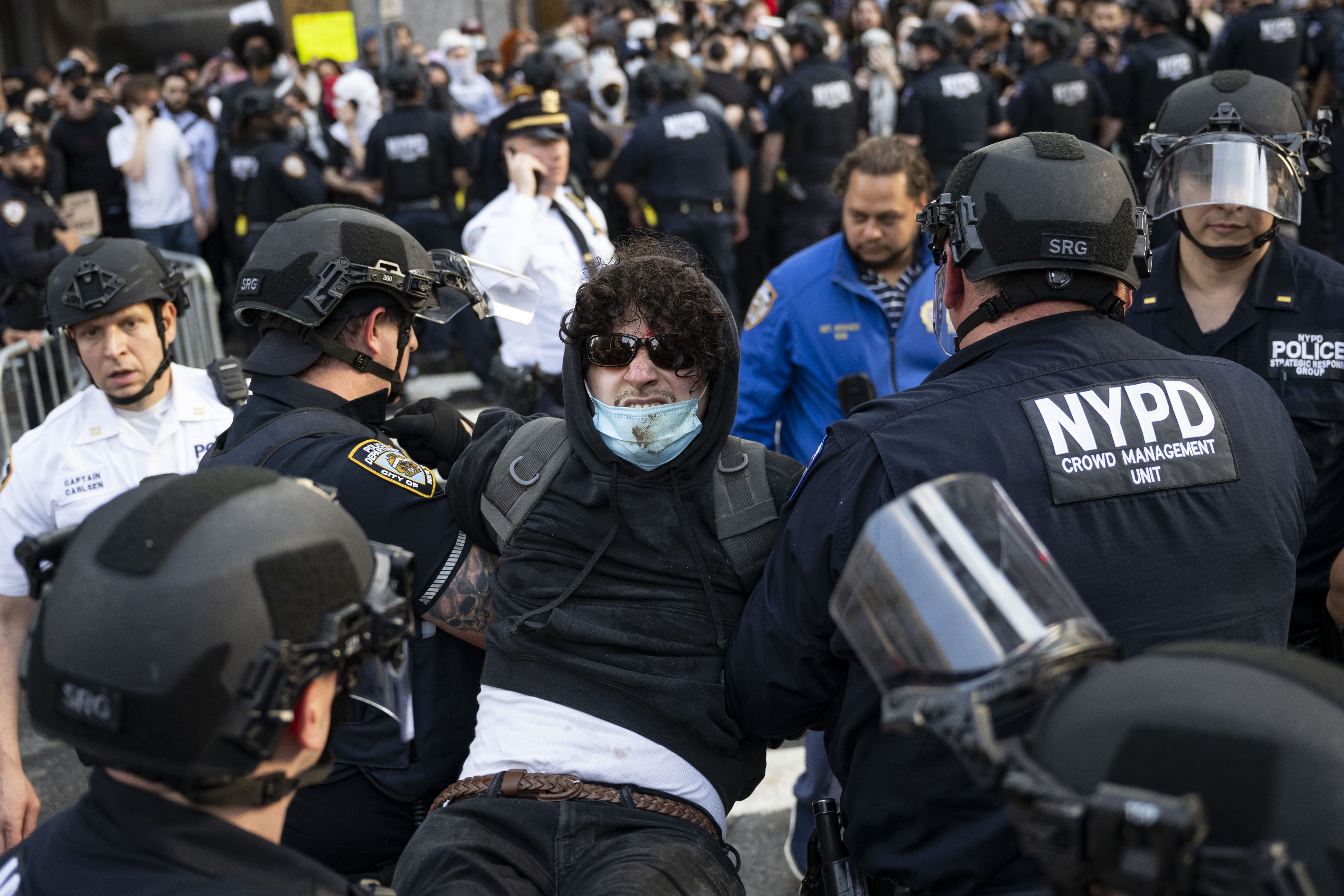 More than 80 arrested as anti-ICE protesters clash with NYPD in Manhattan