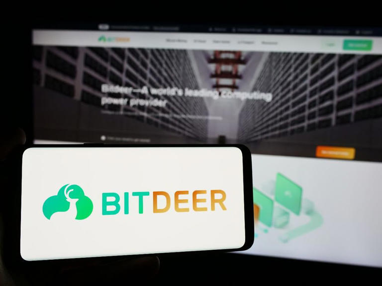 Bitdeer Mines 196 Bitcoins In May, Eyes AI Future With $50M Capital Boost: Retail On The Fence