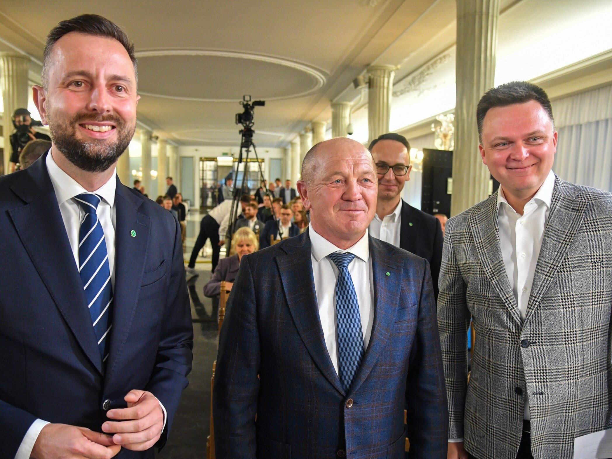 Komentarze po wotum. "Wycięli Panu cojones?", "przystawki się nabzyczyły"